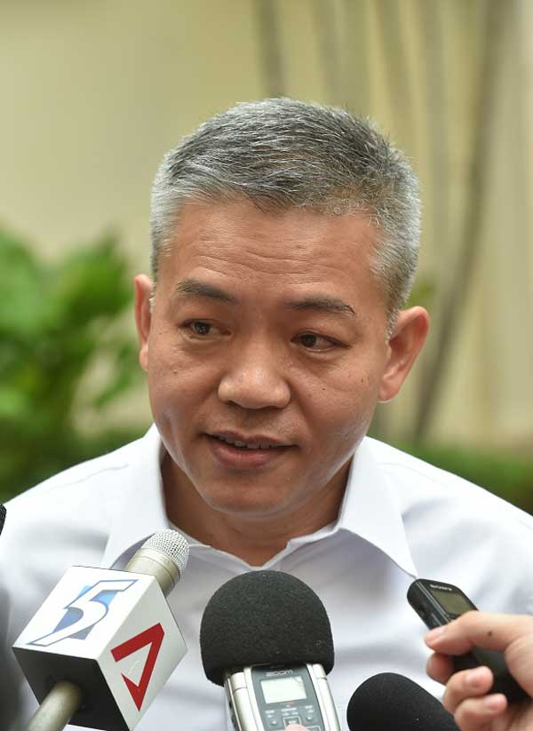 FIRST BATCH OF SAF VOLUNTEERS ENLISTS, STARTS BASIC TRAINING